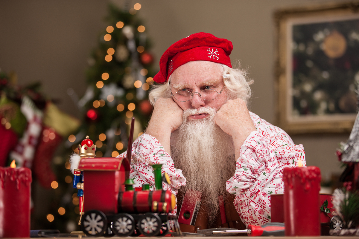 Pourquoi le Père Noël est désabusé ? - La lumière de Noël